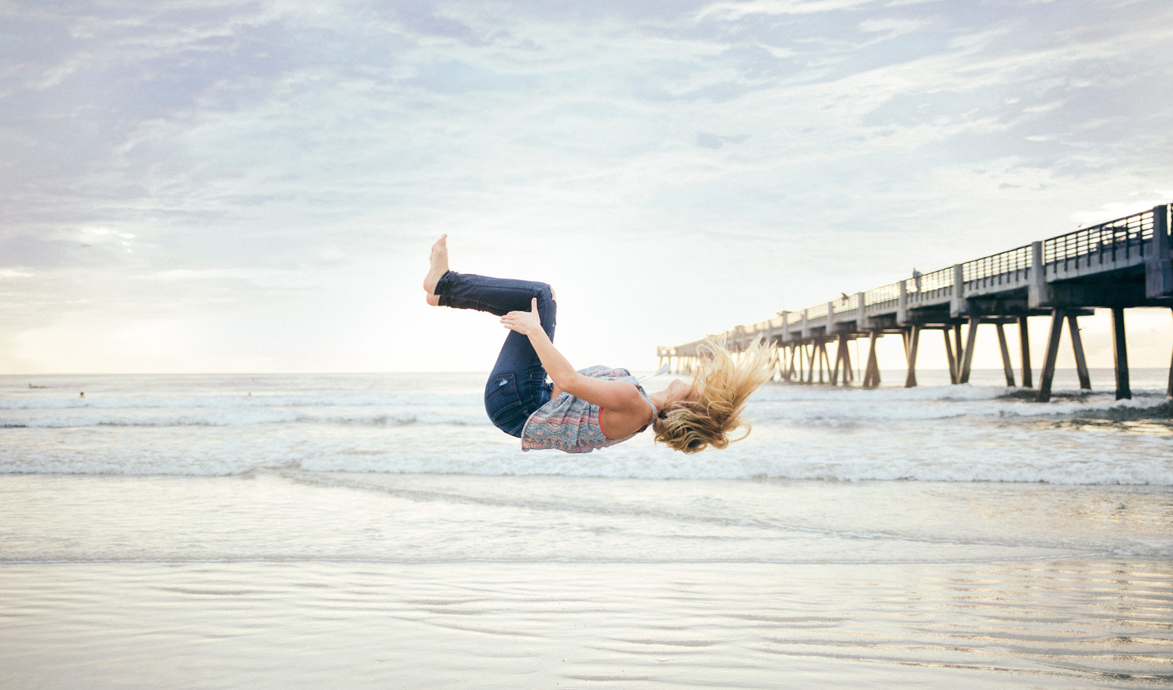 The Dressy Bun How To Video - Sylvain Melloul International Hair Academy